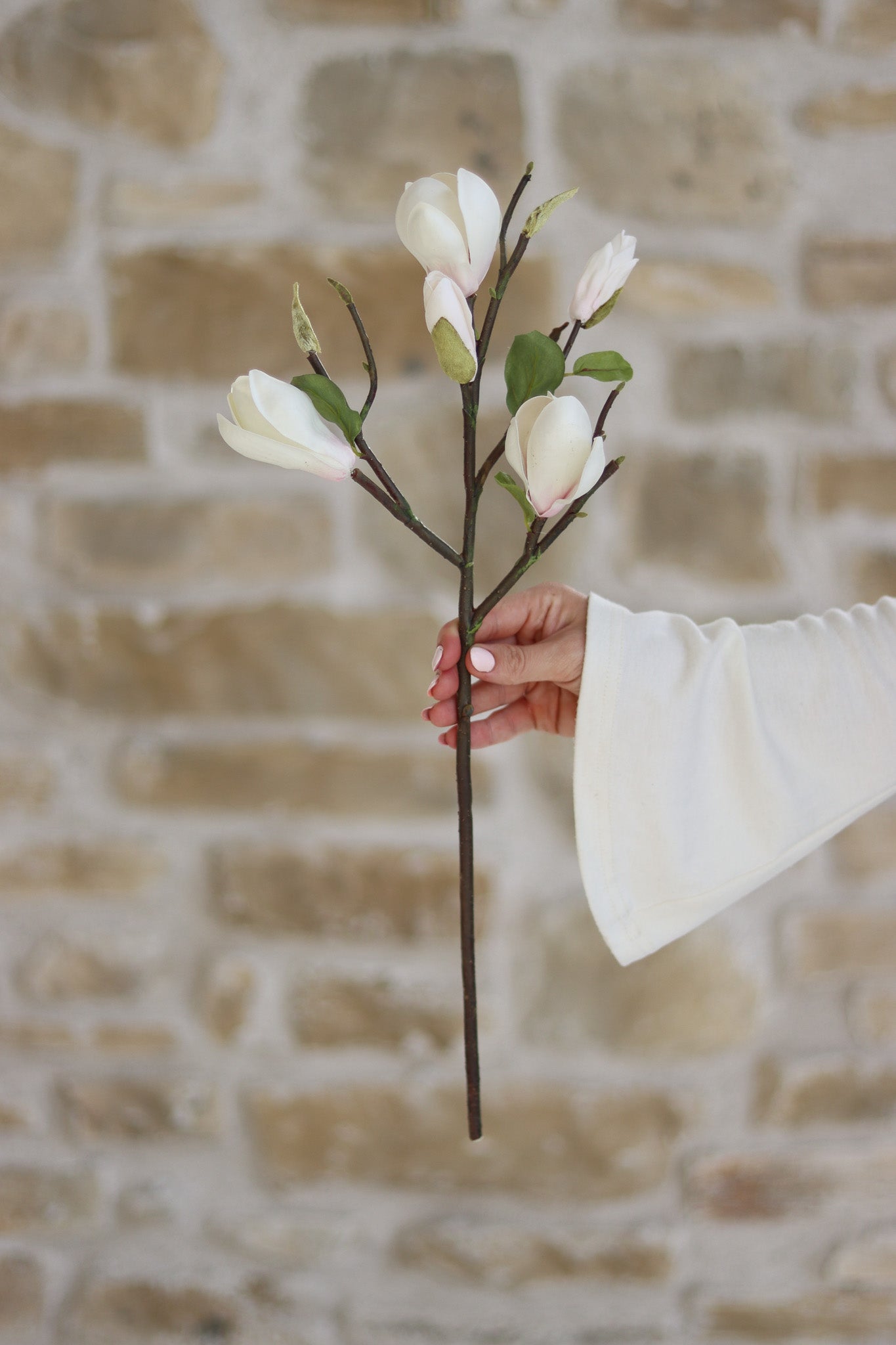 Spring Flowers UK: Easy Ways to Style Spring Flowers at Home – Pretty ...