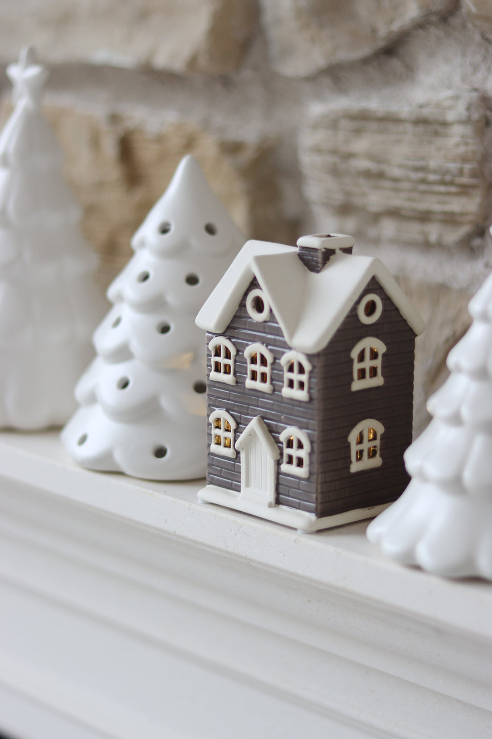 LED Christmas house - brown | Pretty Little Home