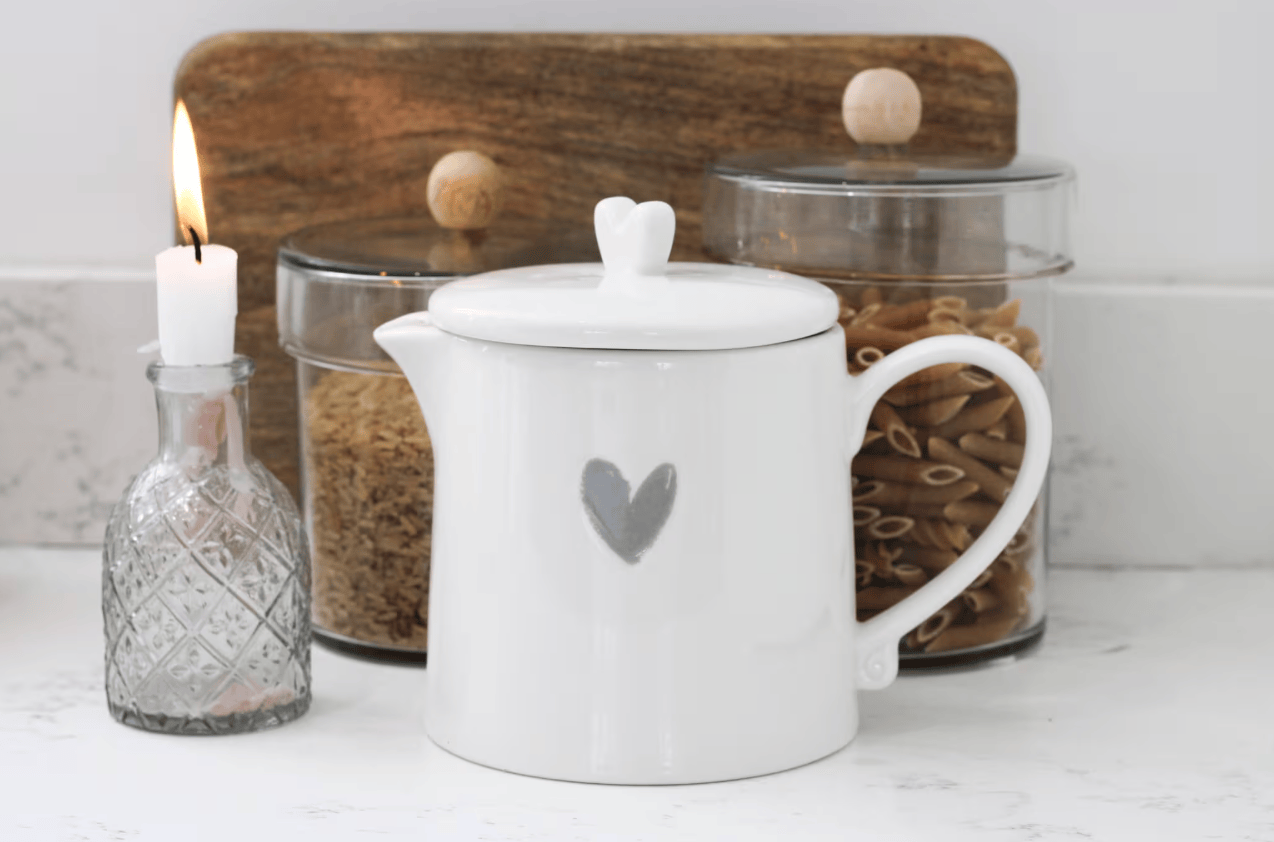 Our Story – Pretty Little Home