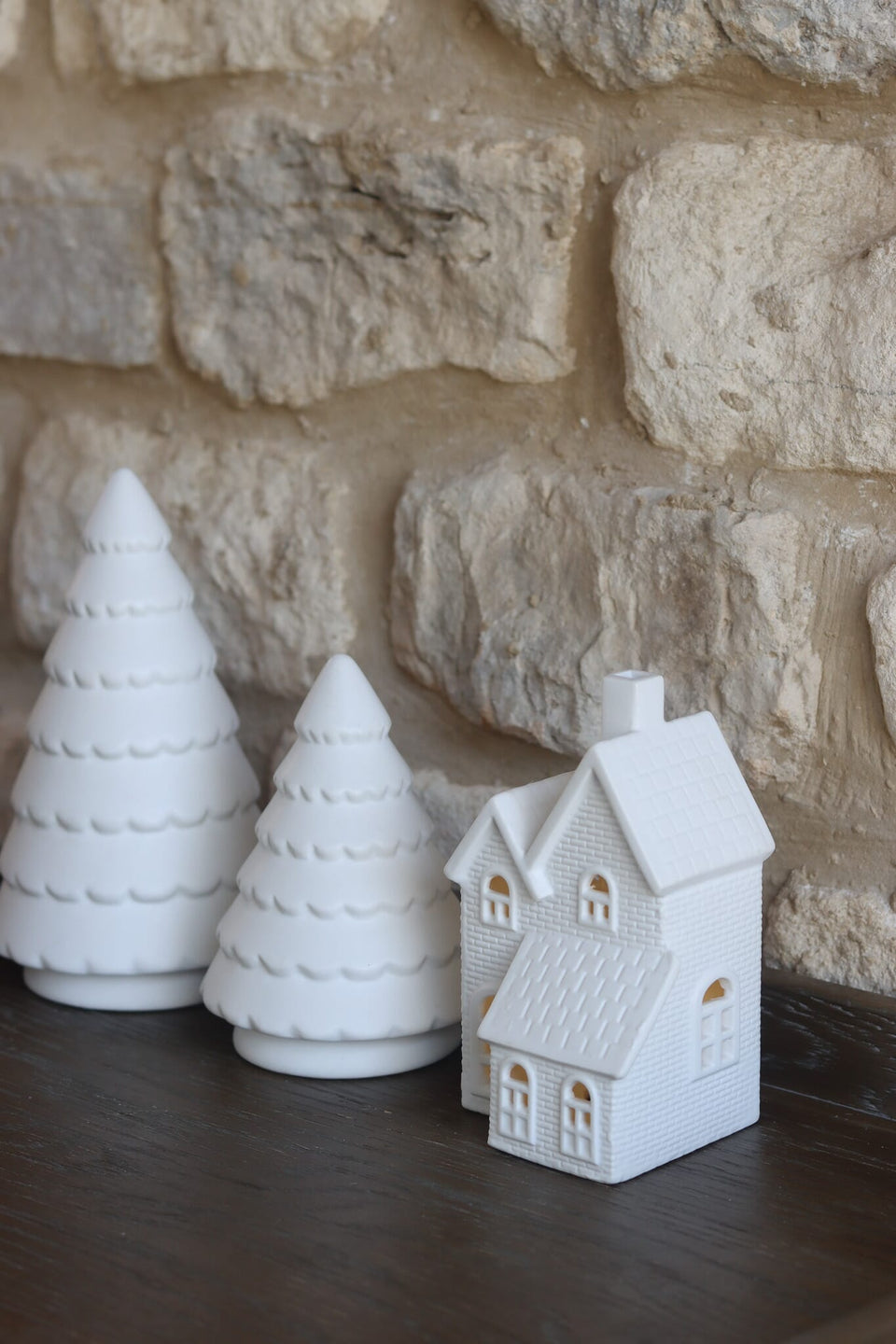 Large LED Winter House Style 4 | Pretty Little Home